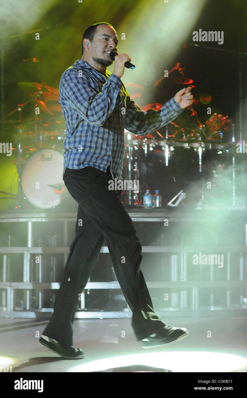 S.A. Martinez of 311 performing at The Bayfront Park Amphitheater ...