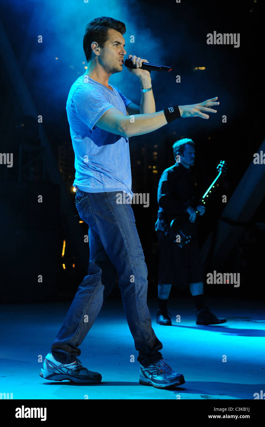 Nick Hexum of 311 performing at The Bayfront Park Amphitheater. Miami ...