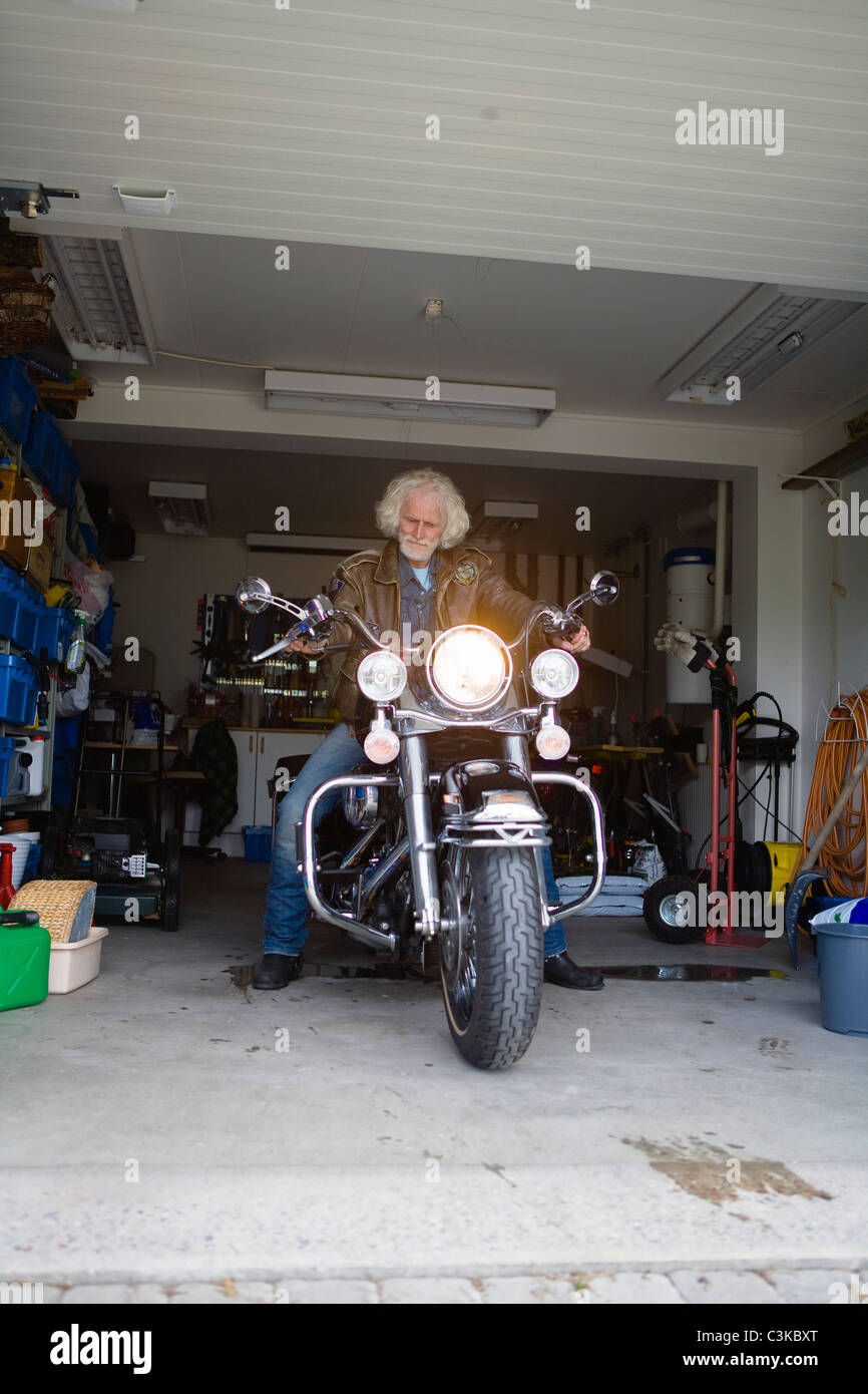 Old man on harley davidson hi-res stock photography and images - Alamy