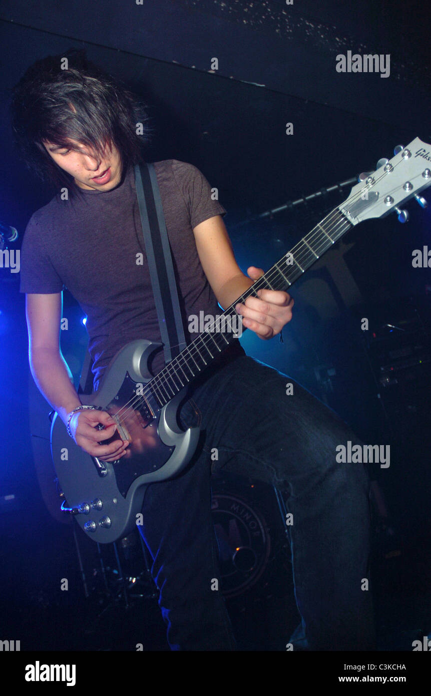 Ed Minton Elliot Minor live at the Limelight Belfast, Northern Ireland ...
