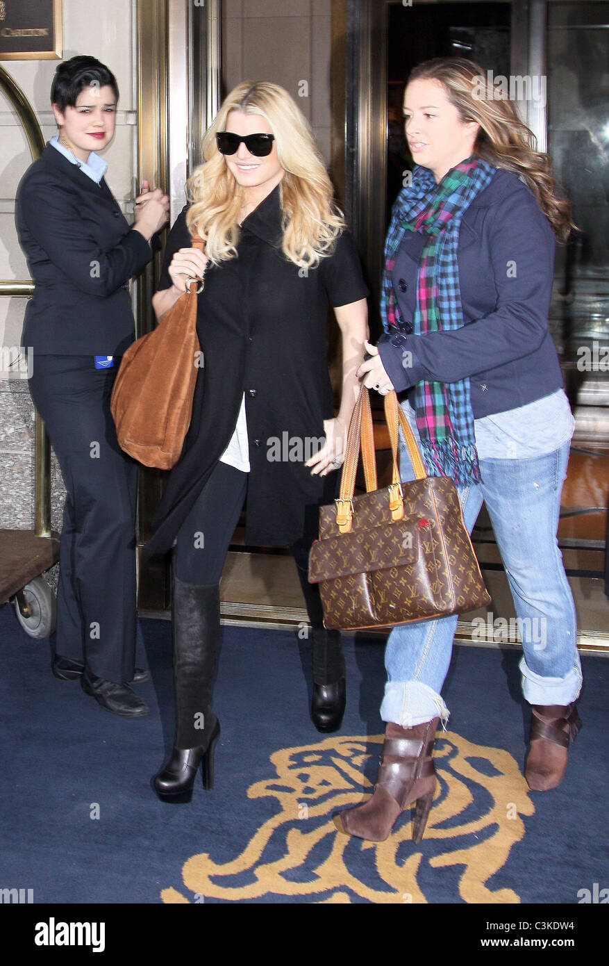 Signing autographes hi-res stock photography and images - Alamy