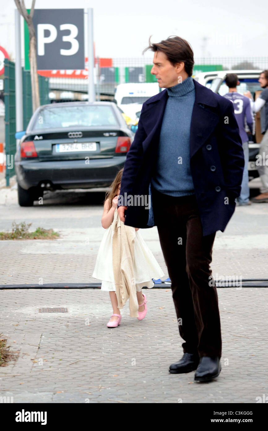 Tom Cruise Og Suri Tom Cruise 'hasn't Seen Daughter Suri For 26