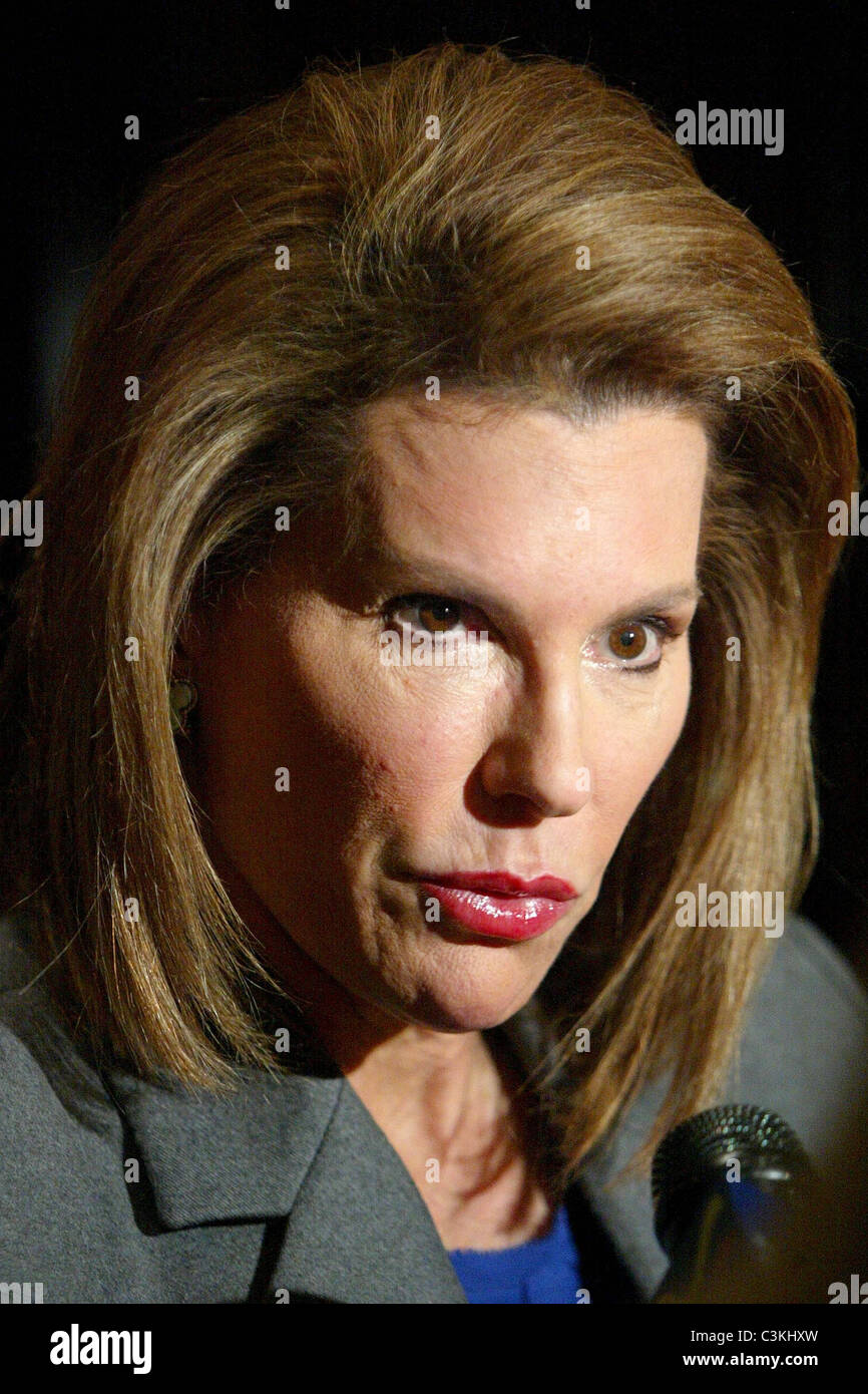 Nancy brinker hi-res stock photography and images - Alamy