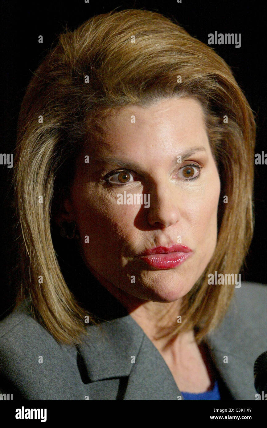 Ambassador Nancy Brinker founder of Susan G Komen Race for the Cure ...