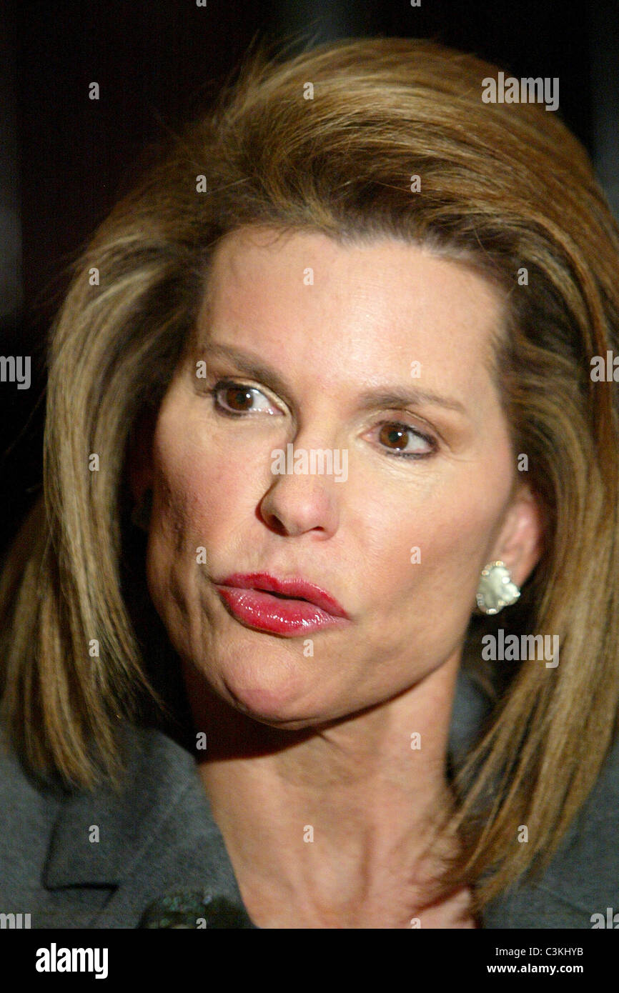 Ambassador Nancy Brinker founder of Susan G Komen Race for the Cure ...