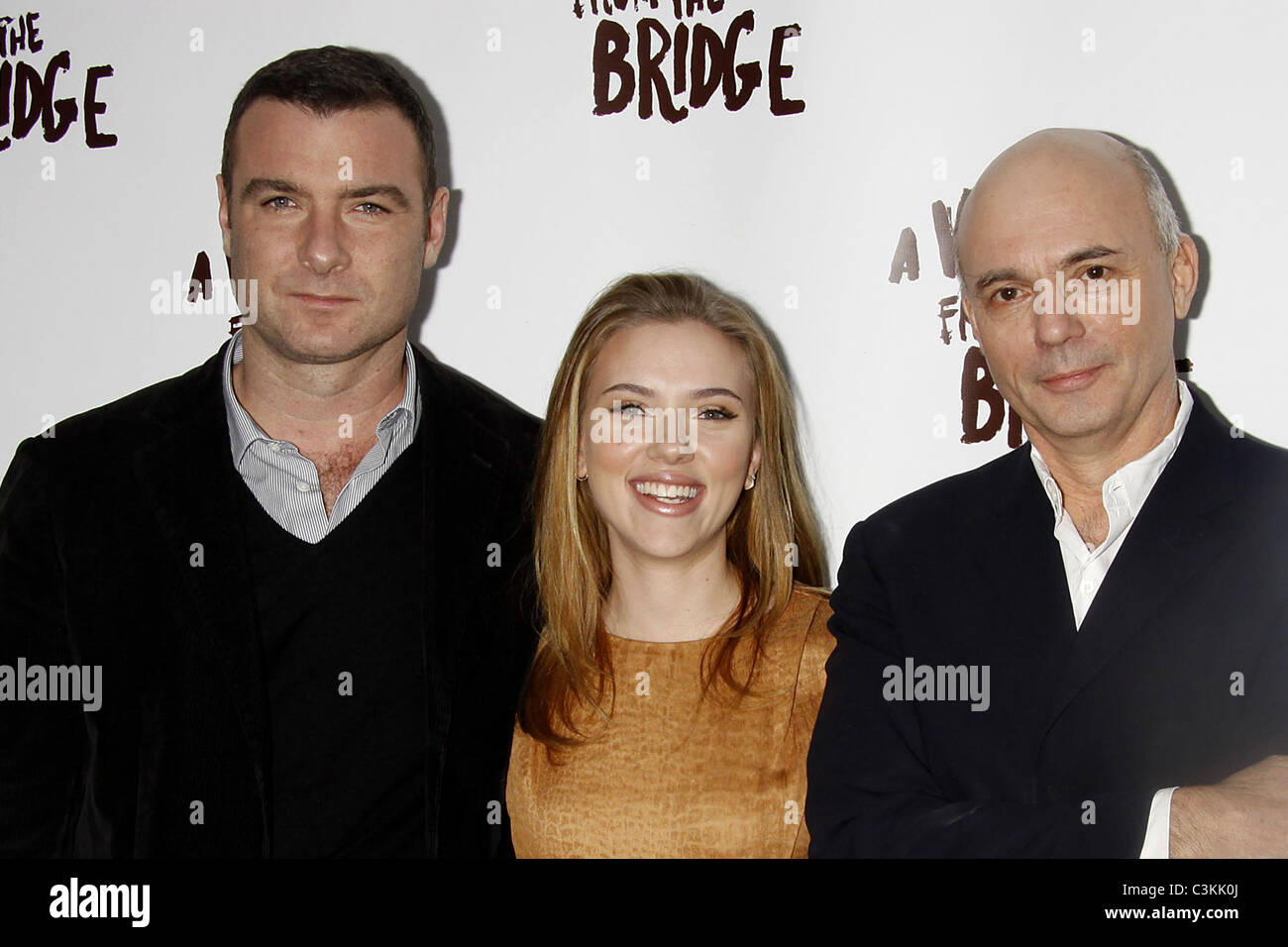 Liev Schreiber, Scarlett Johansson and Gregory Mosher Photocall for the ...
