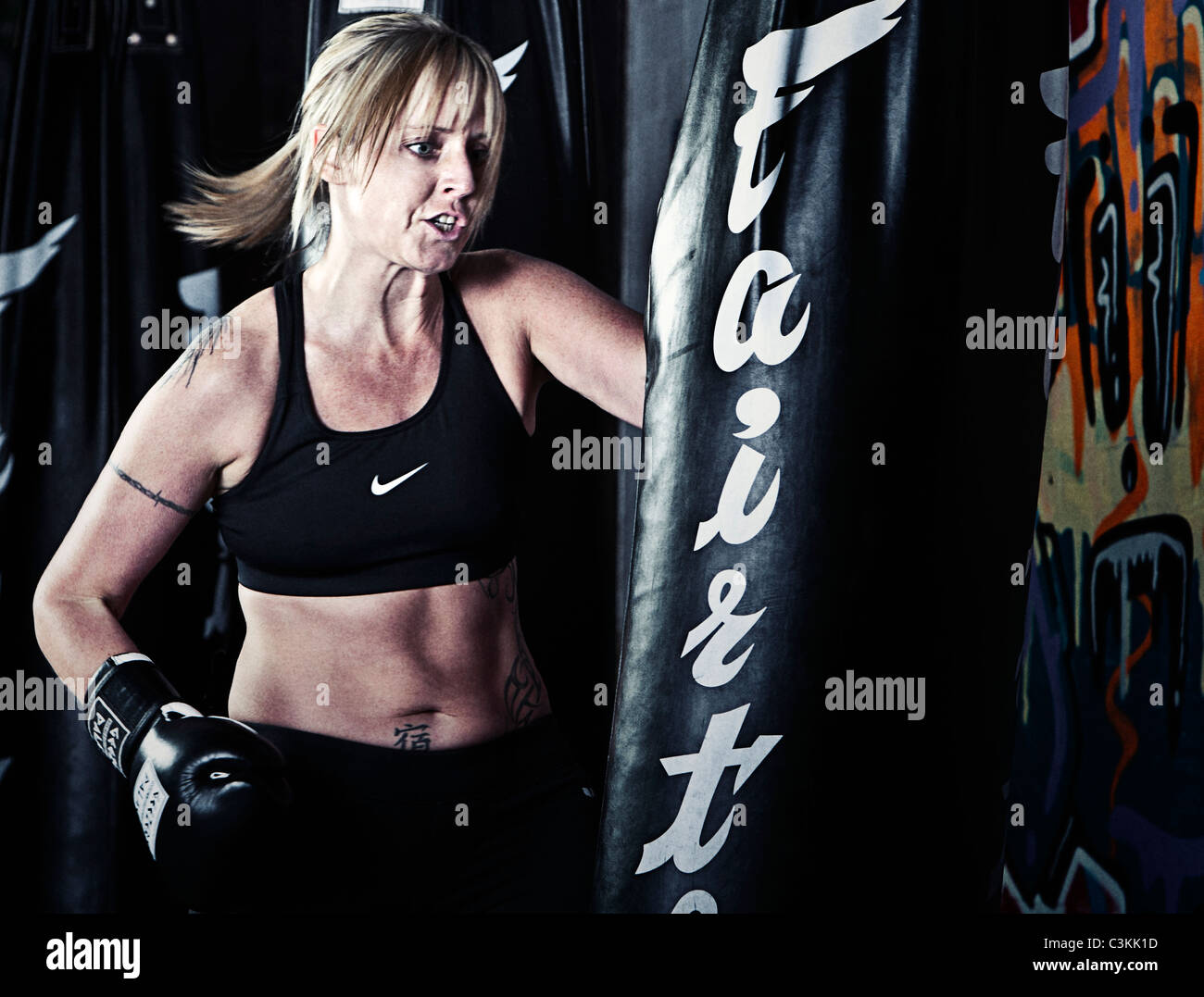 Female Thai Boxer Stock Photo - Alamy