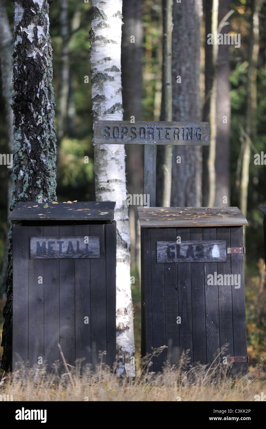 Signs in the tree hi-res stock photography and images - Alamy