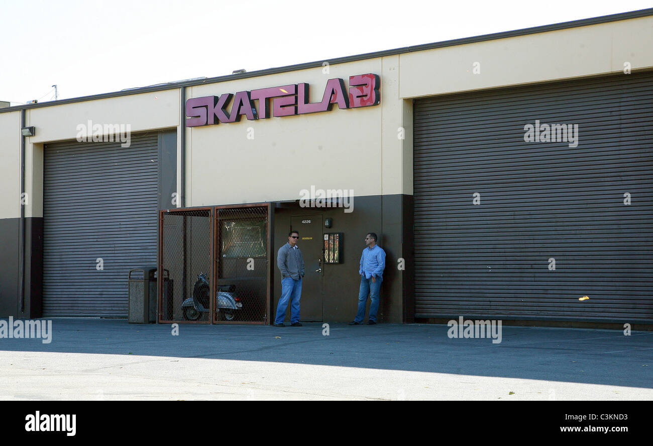 Atmosphere The Skatelab indoor skatepark in Simi Valley California - 25 ...