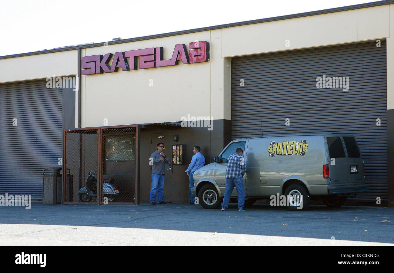Atmosphere The Skatelab indoor skatepark in Simi Valley California - 25 ...