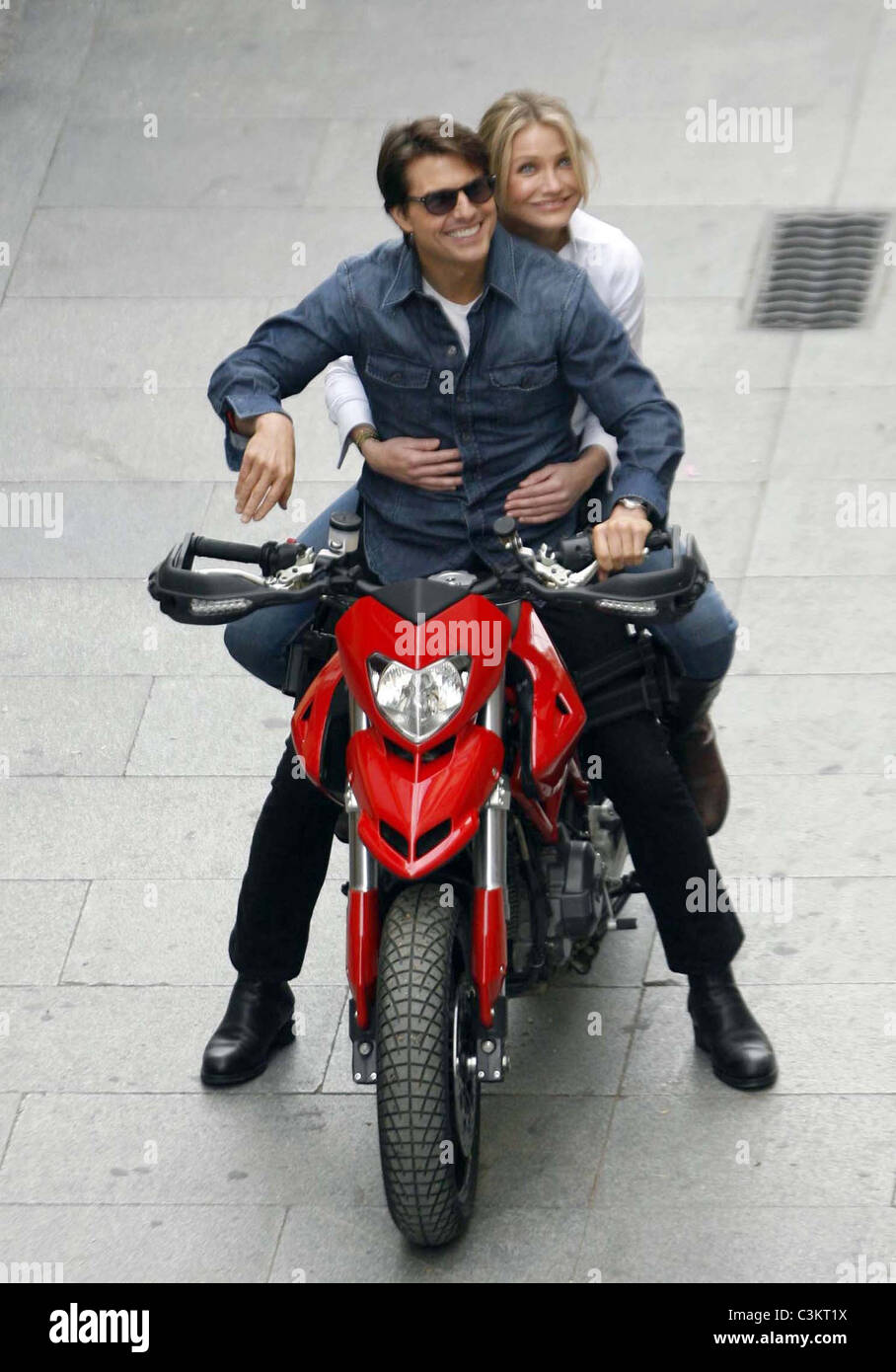 Tom Cruise and Cameron Diaz on the set of their new movie 'Knight And ...