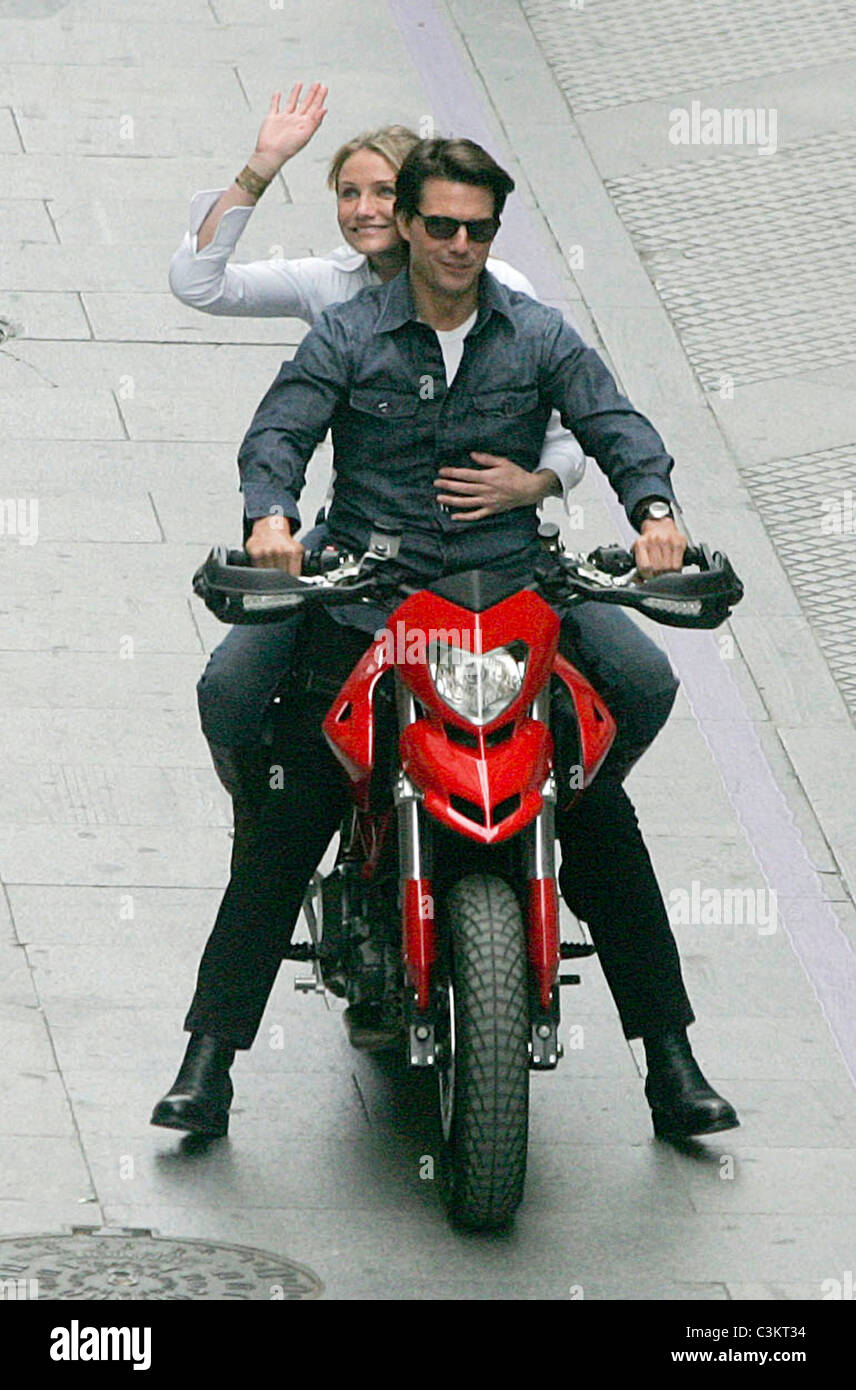 Tom Cruise and Cameron Diaz on the set of their new movie 'Knight And ...