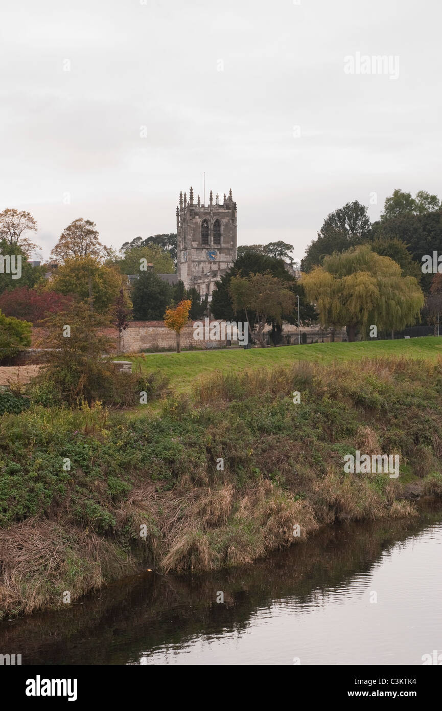 Grey stone square tower countryside hi-res stock photography and images - Alamy