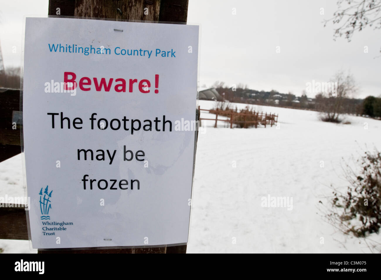Danger Thin Ice signs over frozen water Stock Photo - Alamy