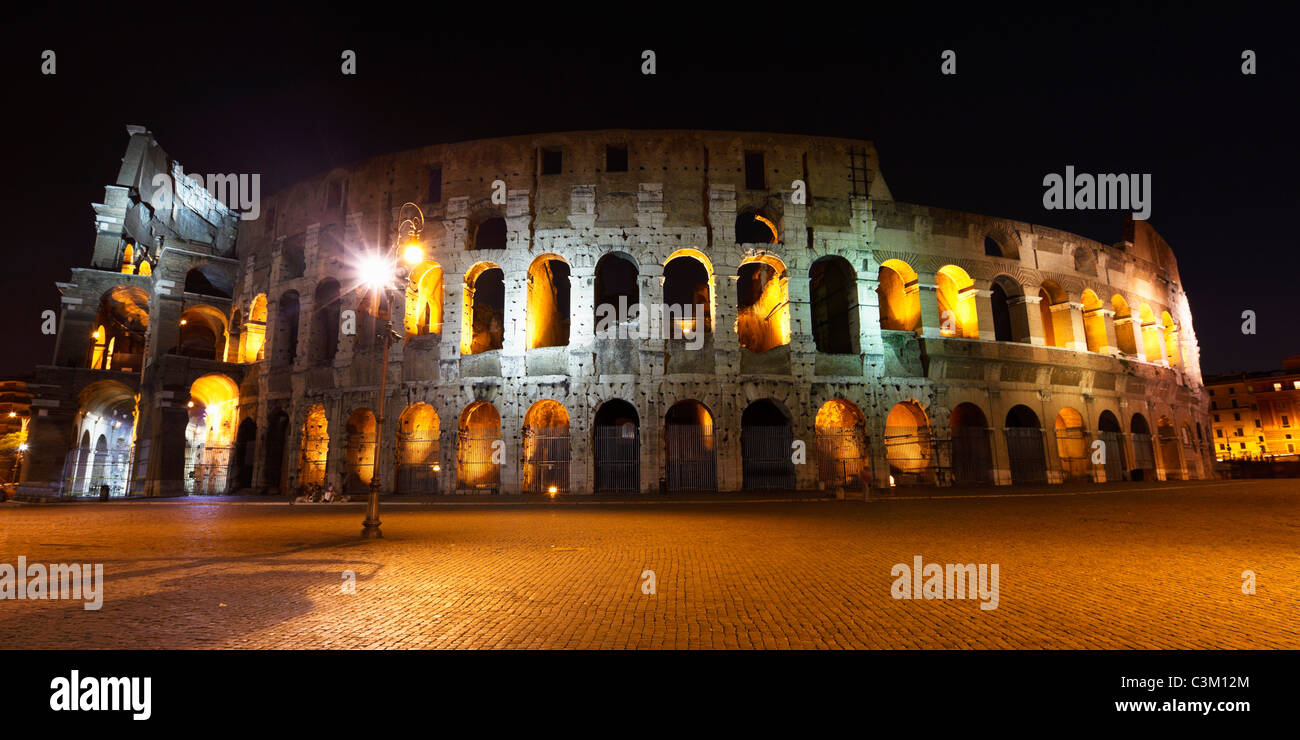 The Colosseum at night. Rome, Italy Stock Photo - Alamy