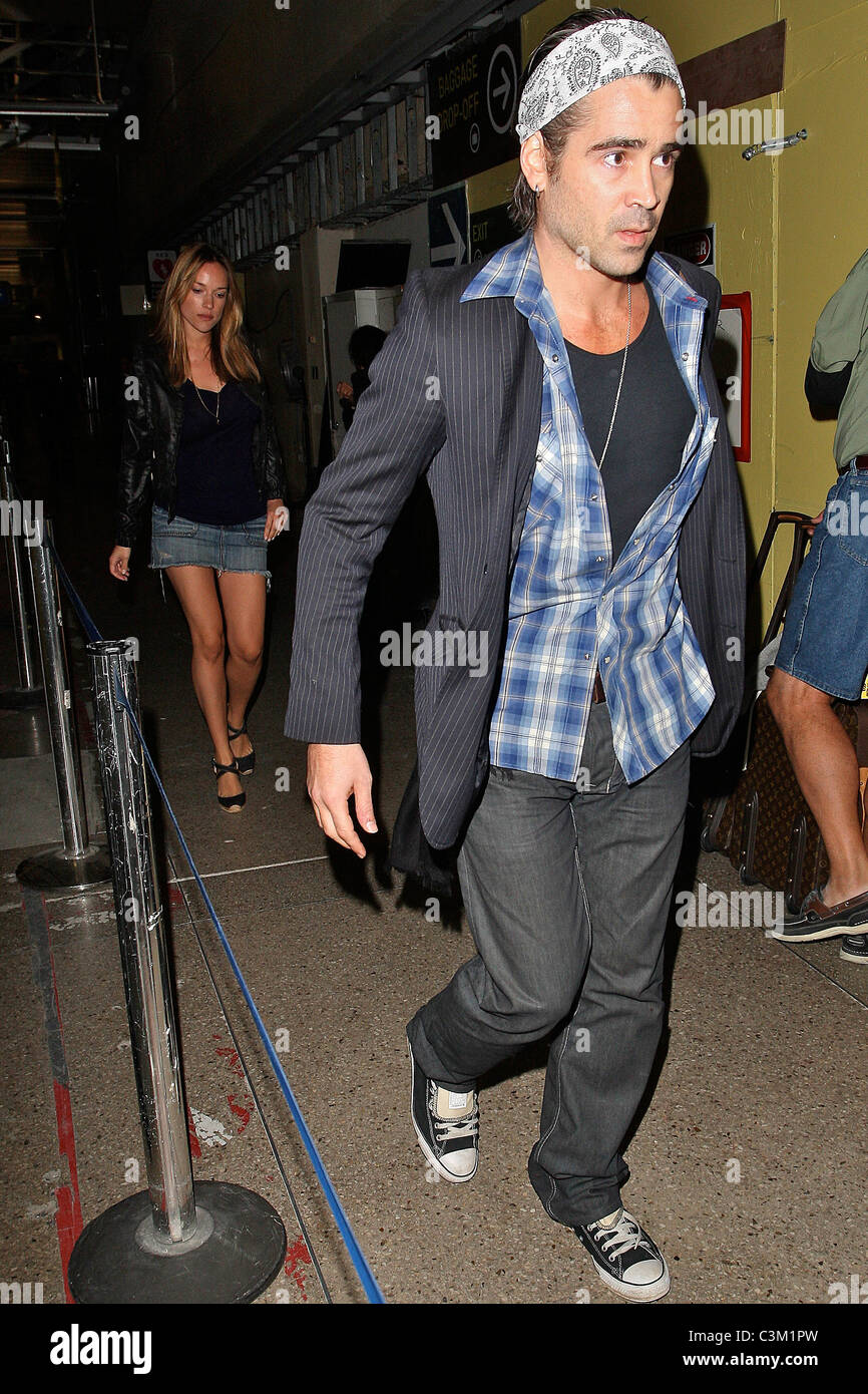 Colin Farrell and girlfriend Alicja Bachleda arrive at LAX airport ...