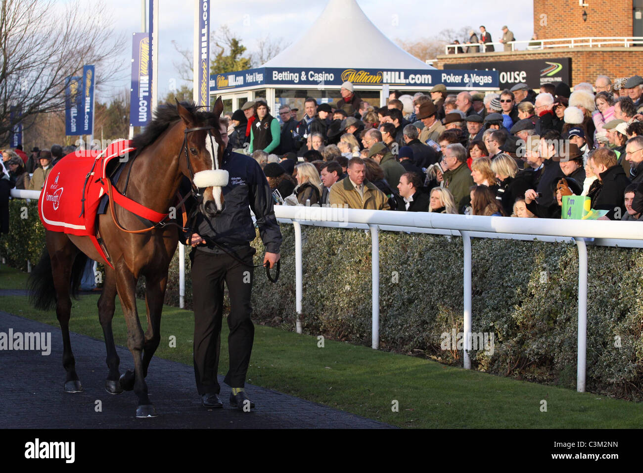 King george vi chase kempton park hi-res stock photography and images ...