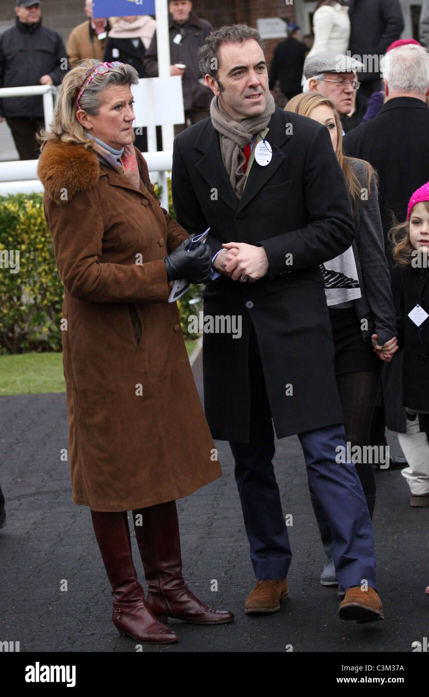 Actor jimmy nesbitt hi-res stock photography and images - Alamy