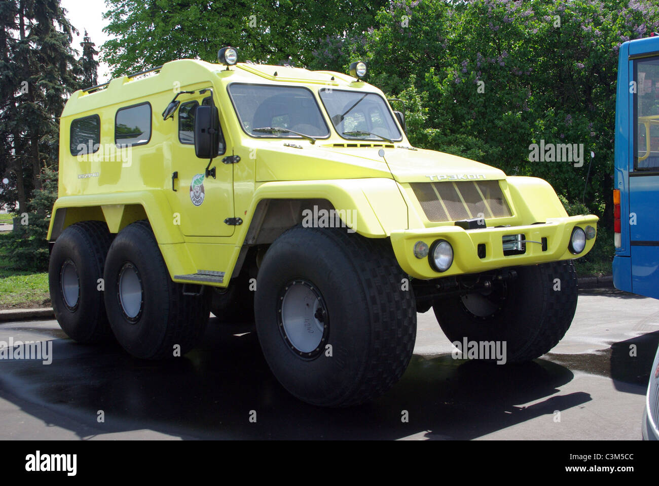 Cross country vehicle for Russian Emergency Ministry forces Moscow ...