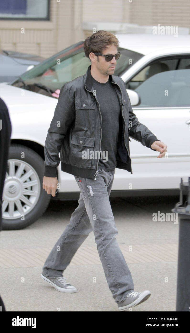 Actor Kyle Howard of the tv show "My Boys" seen leaving Barney's of New ...