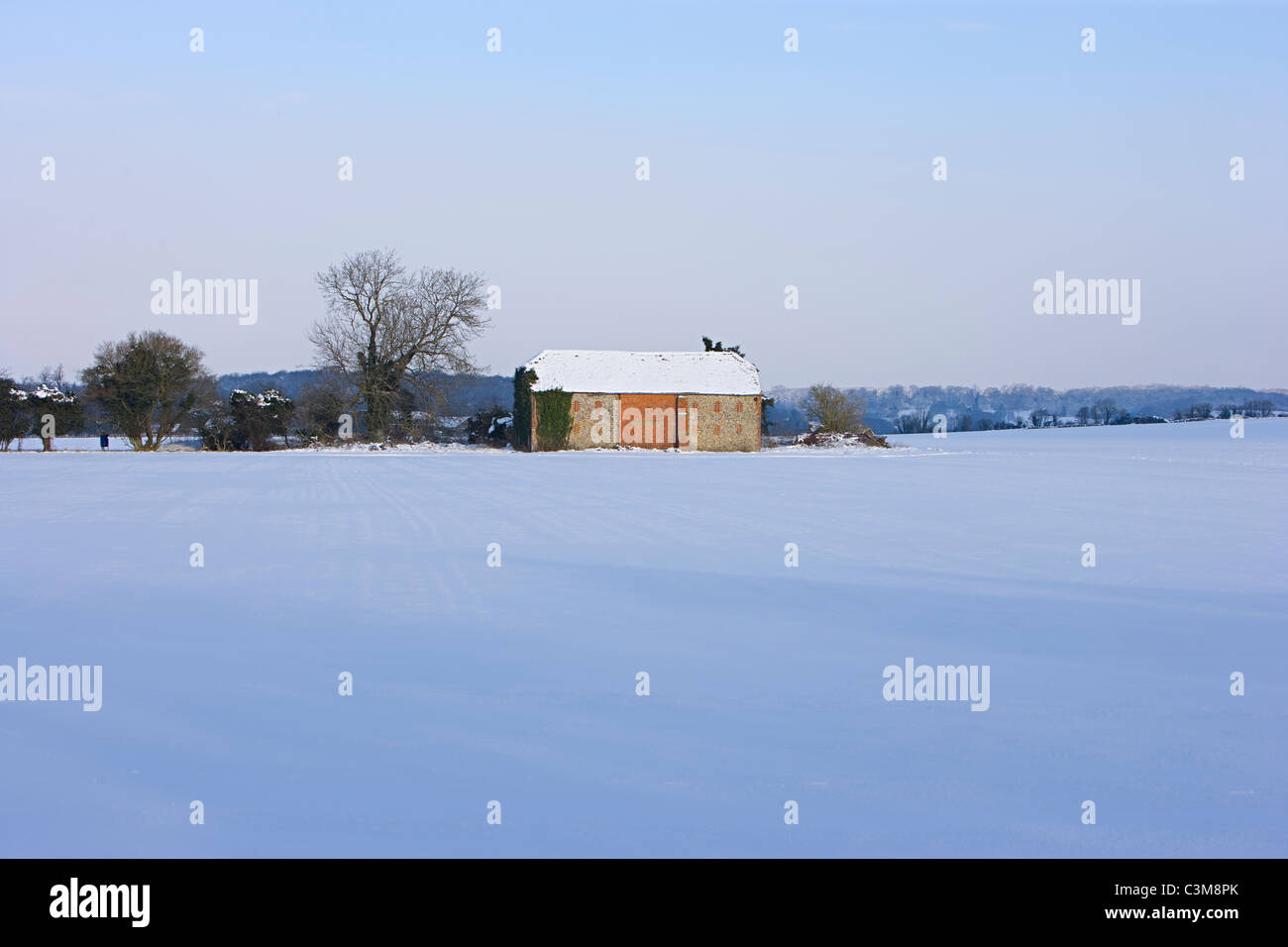 snow on farmaland Stock Photo - Alamy