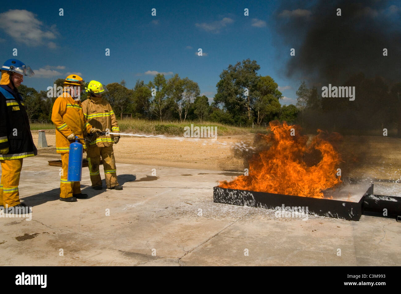 extinguisher training fire fighting Stock Photo - Alamy