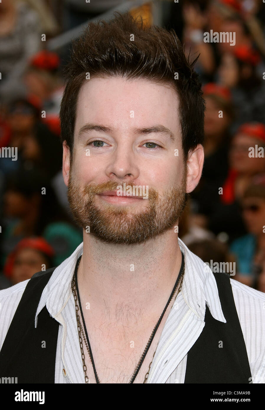 DAVID COOK PIRATES OF THE CARIBBEAN: ON STRANGER TIDES. WORLD PREMIERE ...