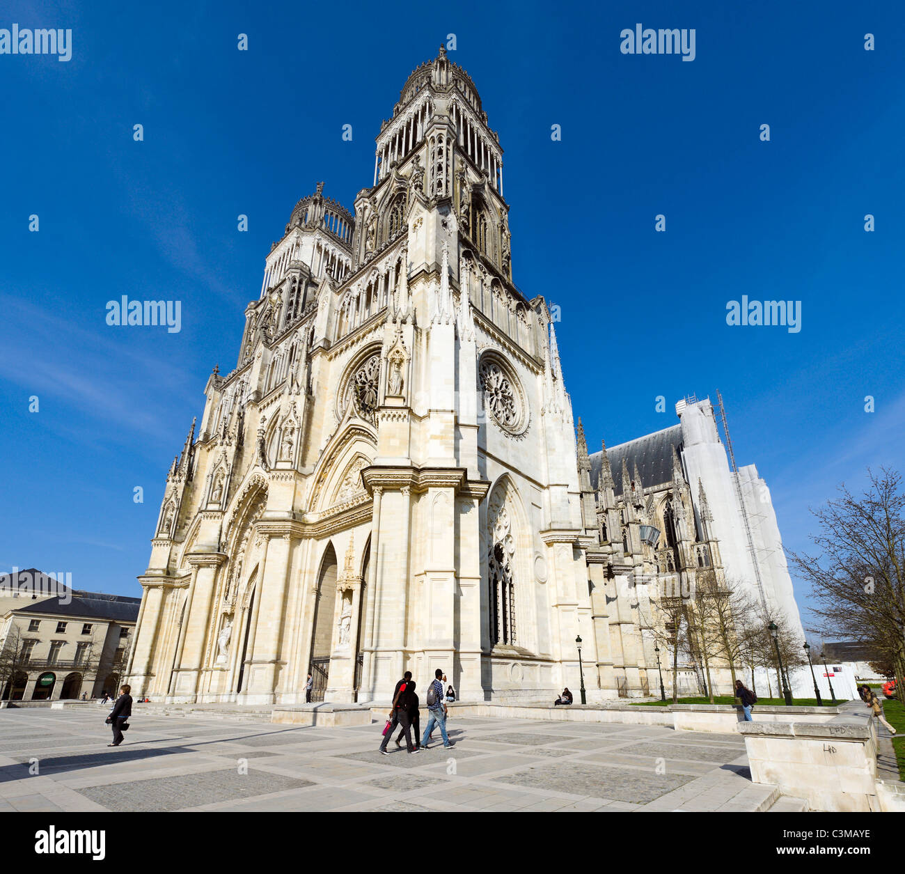 Cathedrale ste croix hi-res stock photography and images - Alamy