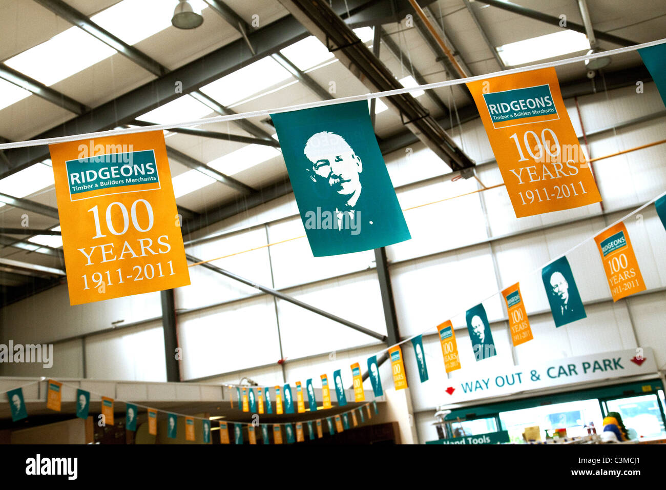 Builders merchants hi-res stock photography and images - Alamy