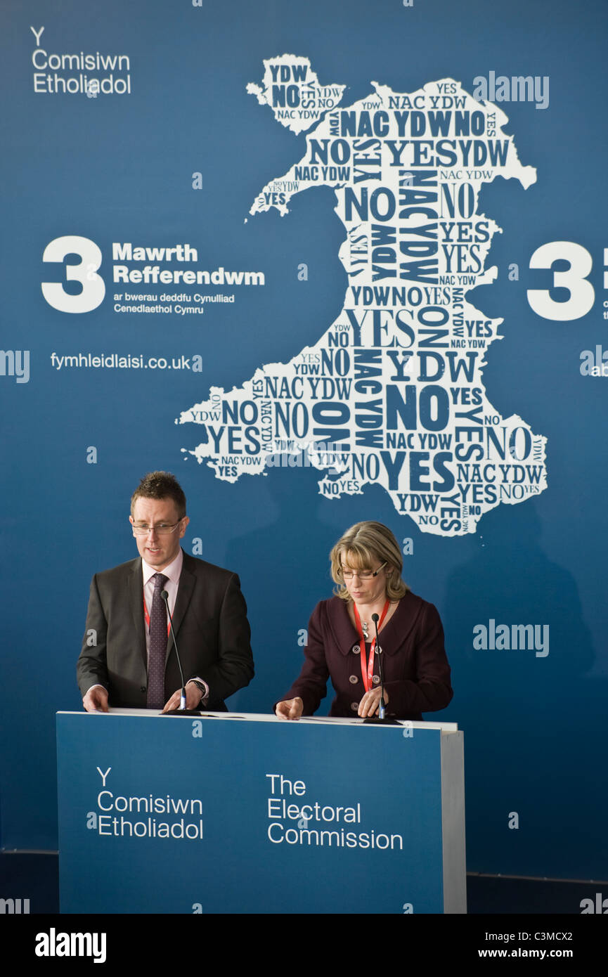 Electoral commission uk hi-res stock photography and images - Alamy