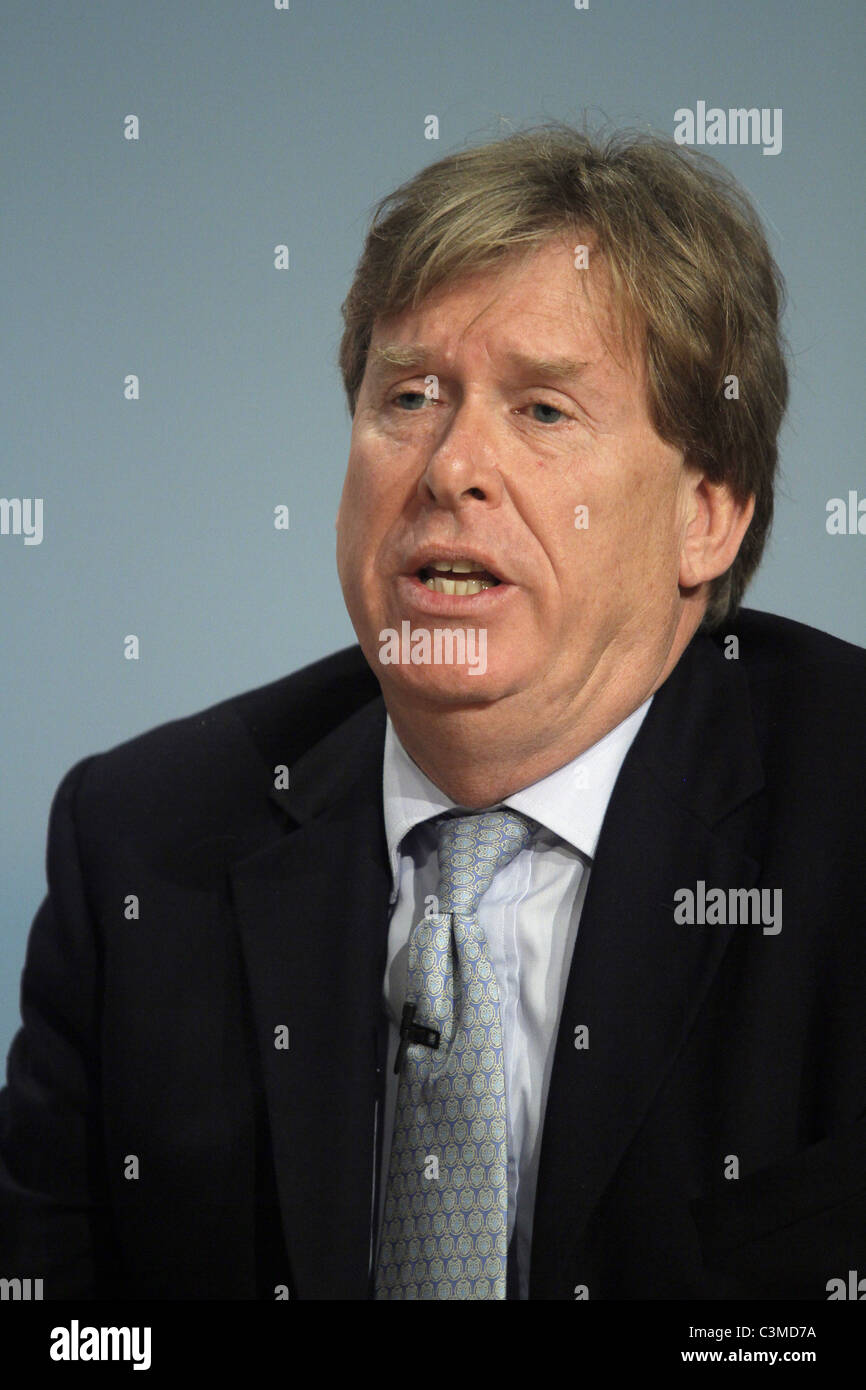 Simon burns mp hi-res stock photography and images - Alamy