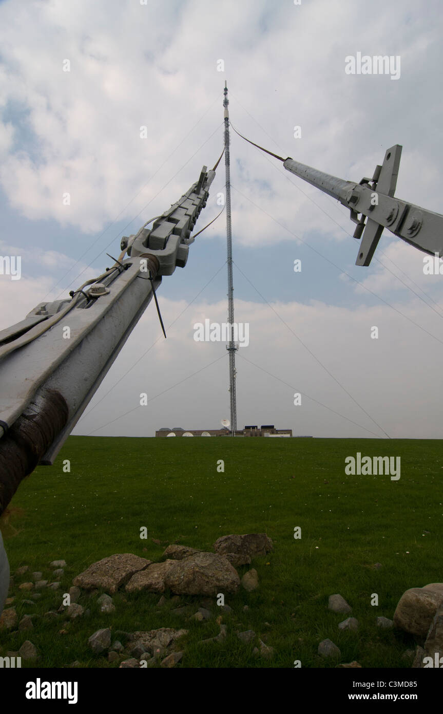 Tv mast hi-res stock photography and images - Alamy