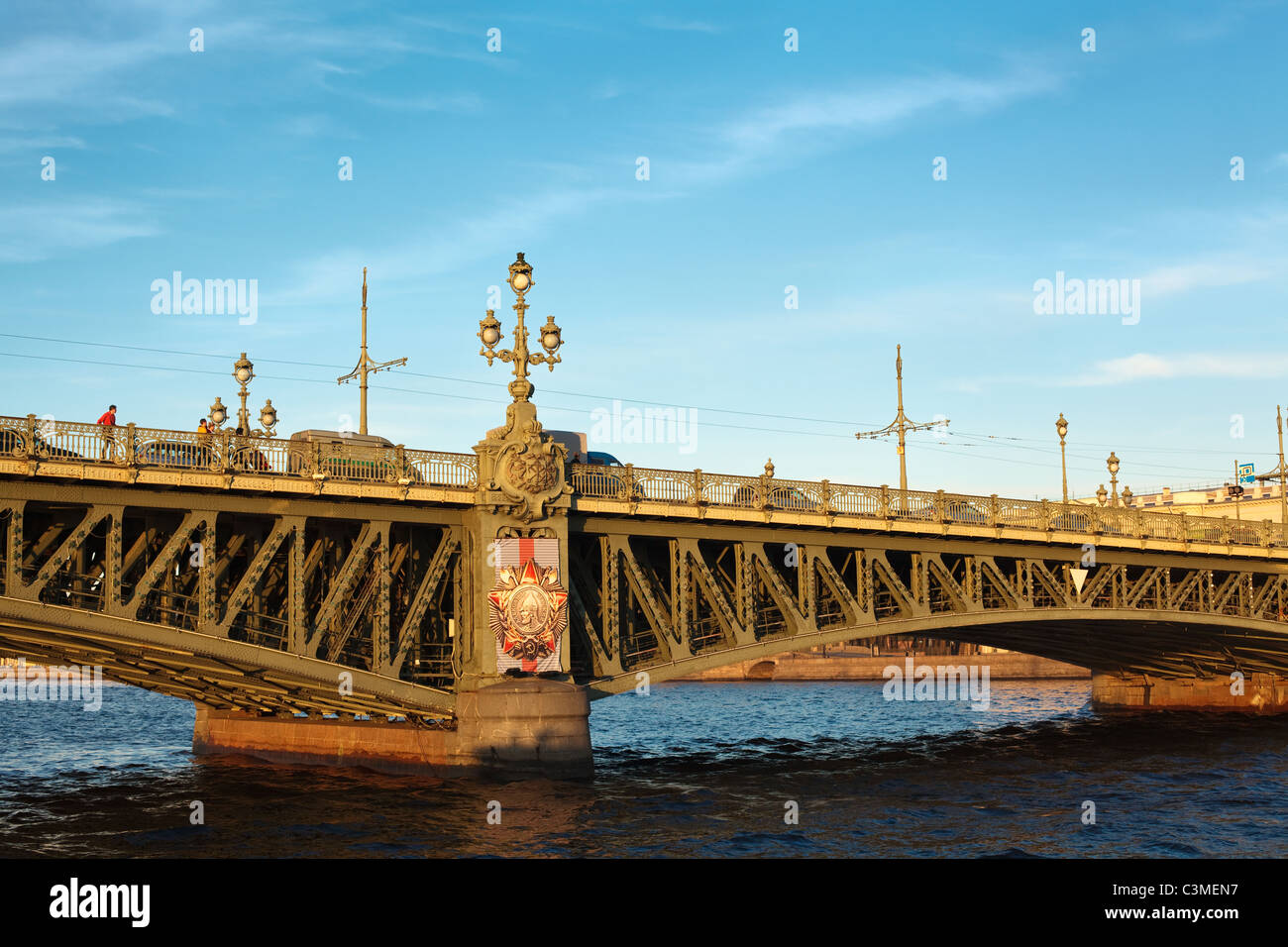 The palace bridge across the neva hi-res stock photography and images ...