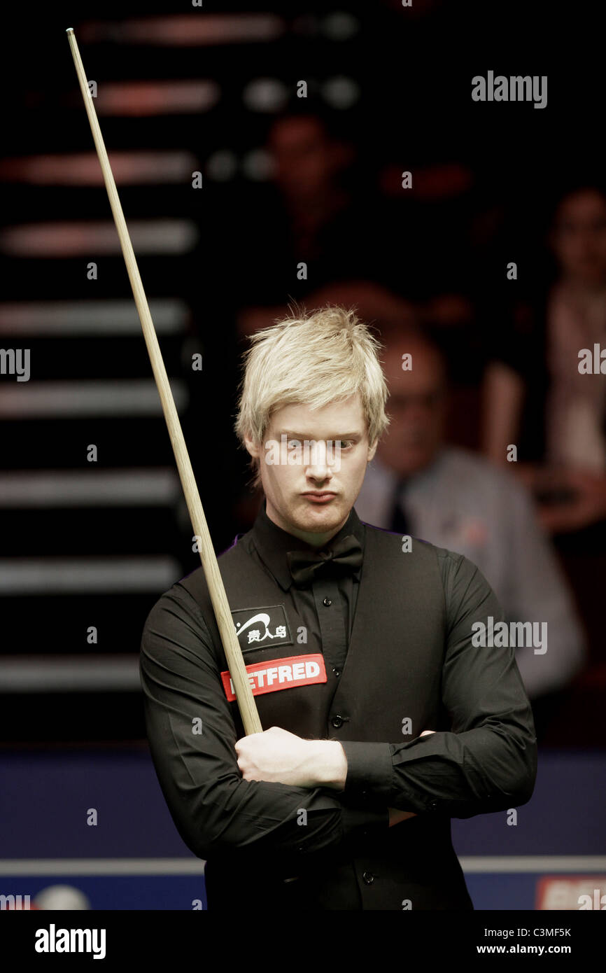 NEIL ROBERTSON WORLD SNOOKER CHAMPIONSHIP THE CRUCIBLE SHEFFIELD ...