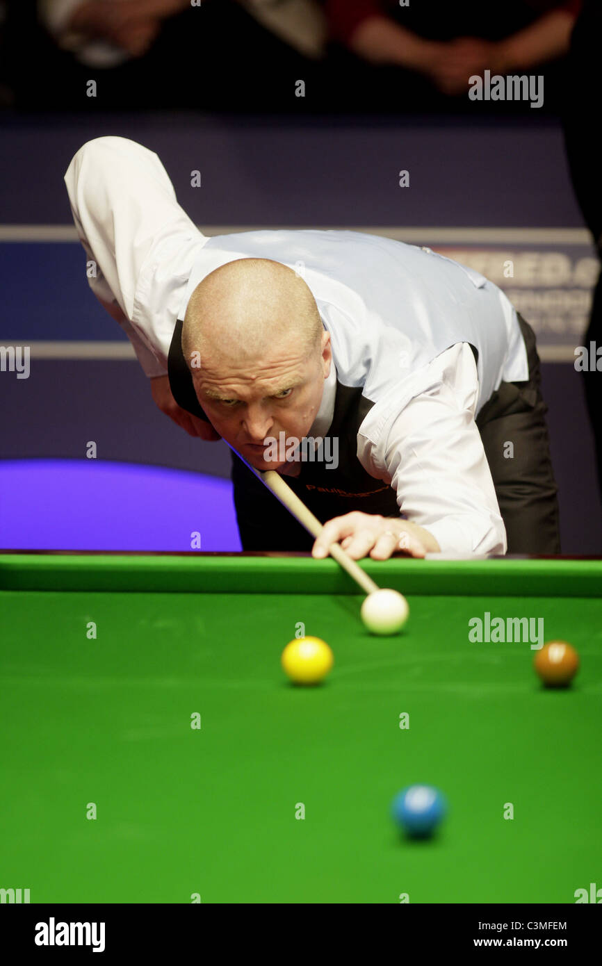 DAVE HAROLD WORLD SNOOKER CHAMPIONSHIP THE CRUCIBLE SHEFFIELD ENGLAND ...