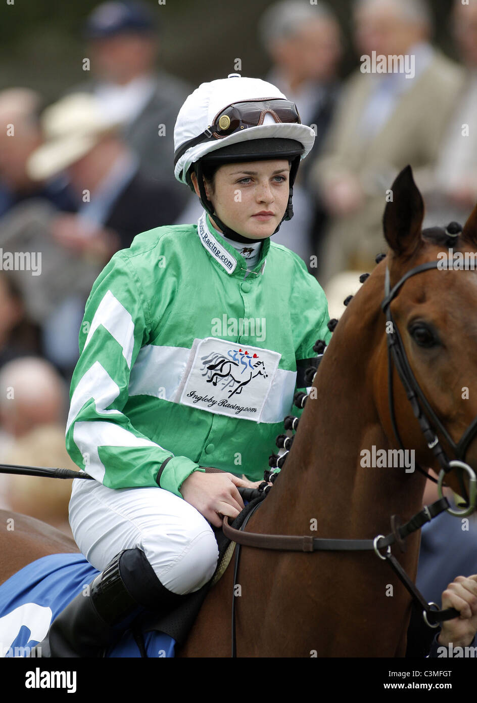 Laura barry jockey hi-res stock photography and images - Alamy