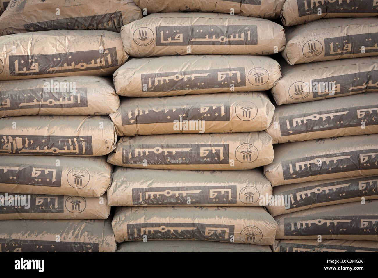 Bagged cement hi-res stock photography and images - Alamy