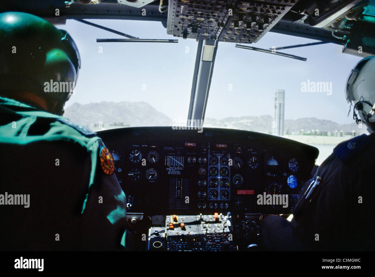 Cockpit for pilots hi-res stock photography and images - Alamy