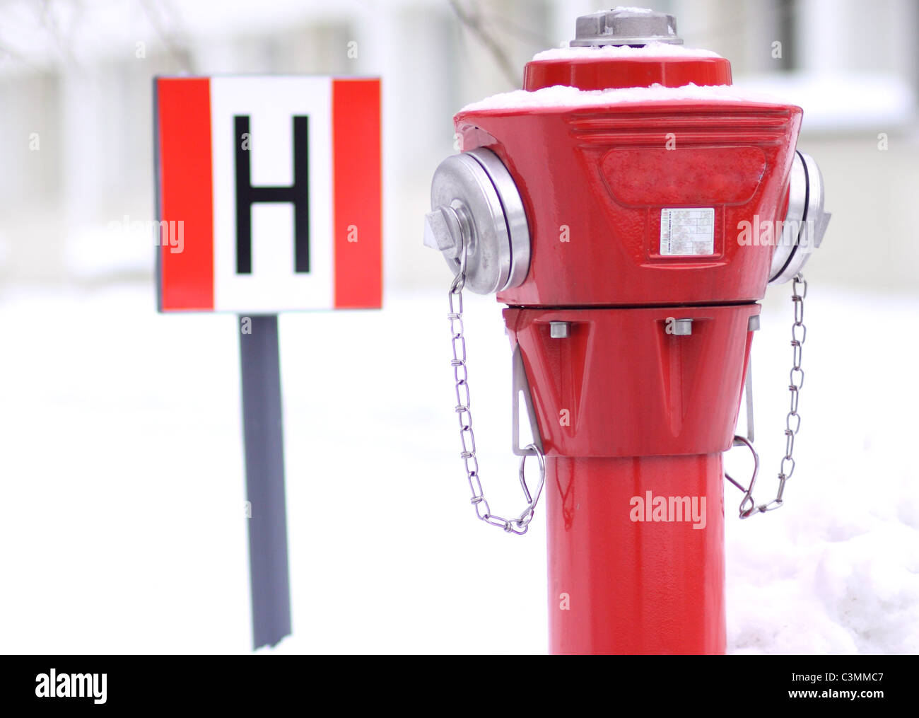 Fire hydrant sign hi-res stock photography and images - Alamy