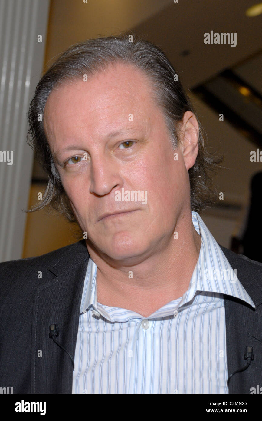 Patrick McMullan Lord & Taylor celebrates Fashion's Night Out 2009 New ...