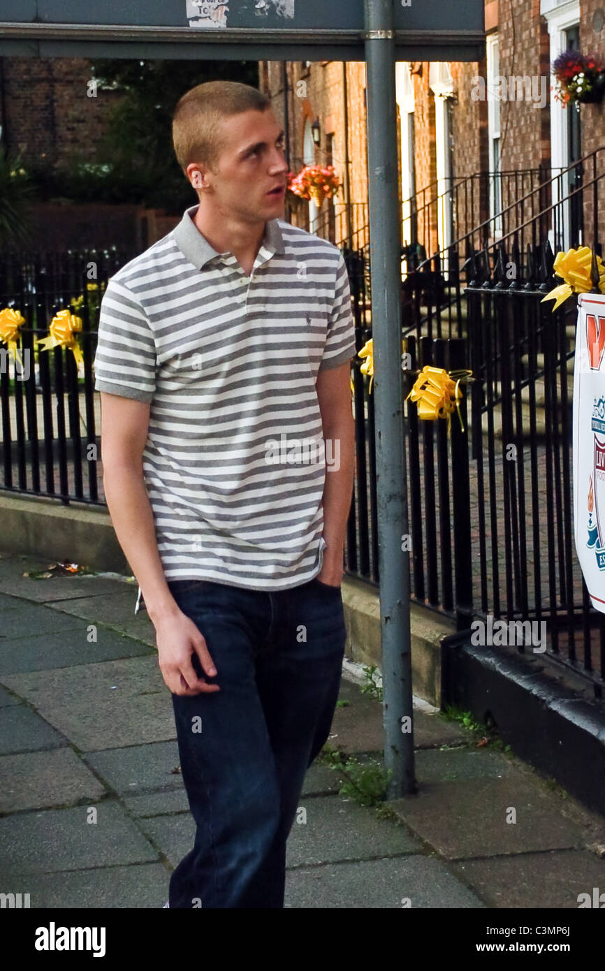 Michael Shields returns home after spending four years in prison ...