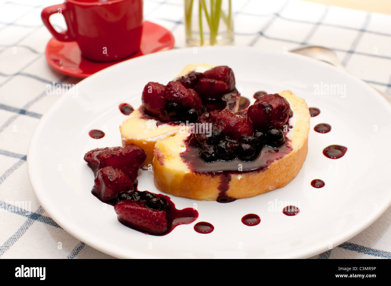 Forest fruit cream hi-res stock photography and images - Alamy