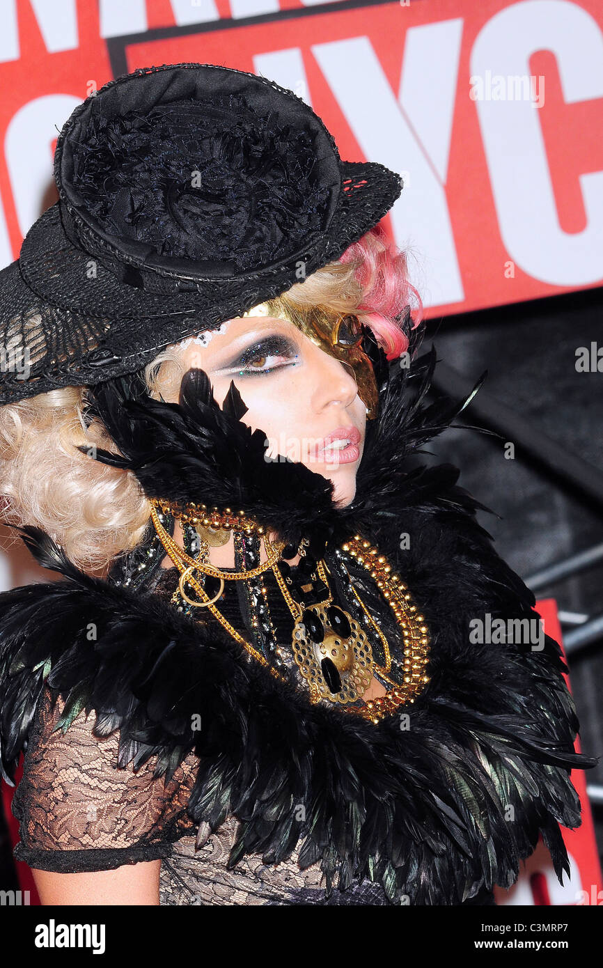 Singer Lady Gaga 2009 MTV Video Music Awards (VMAs) held at the Radio ...