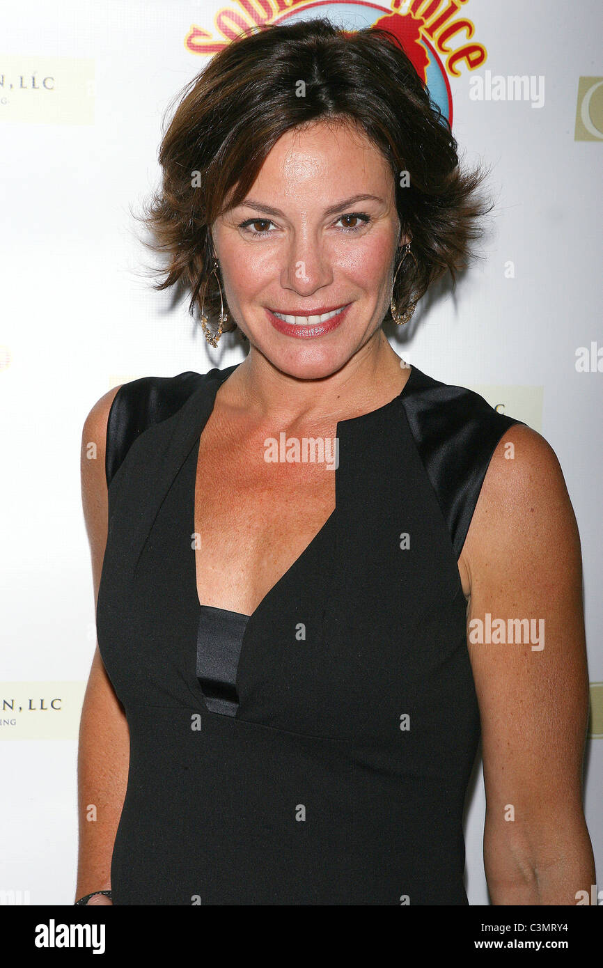 Countess LuAnn de Lesseps Cocktails with a Cause benefitting Sophie's ...