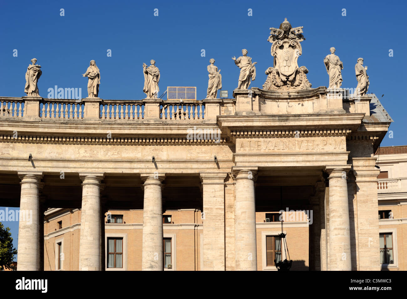 Square statues rome italy vatican hi-res stock photography and images ...