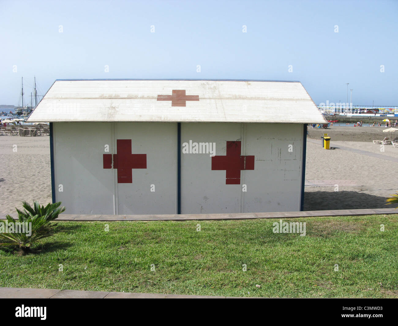 First aid cross on green hi-res stock photography and images - Alamy