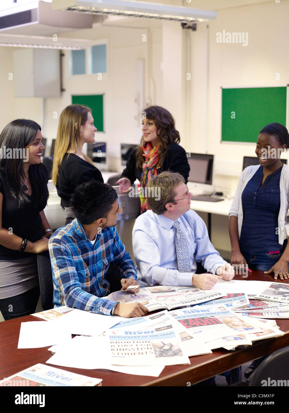 Newpaper hi-res stock photography and images - Alamy