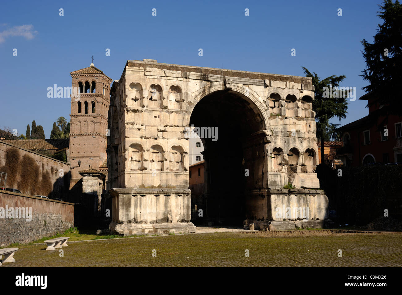 Roman janus arch hi-res stock photography and images - Alamy
