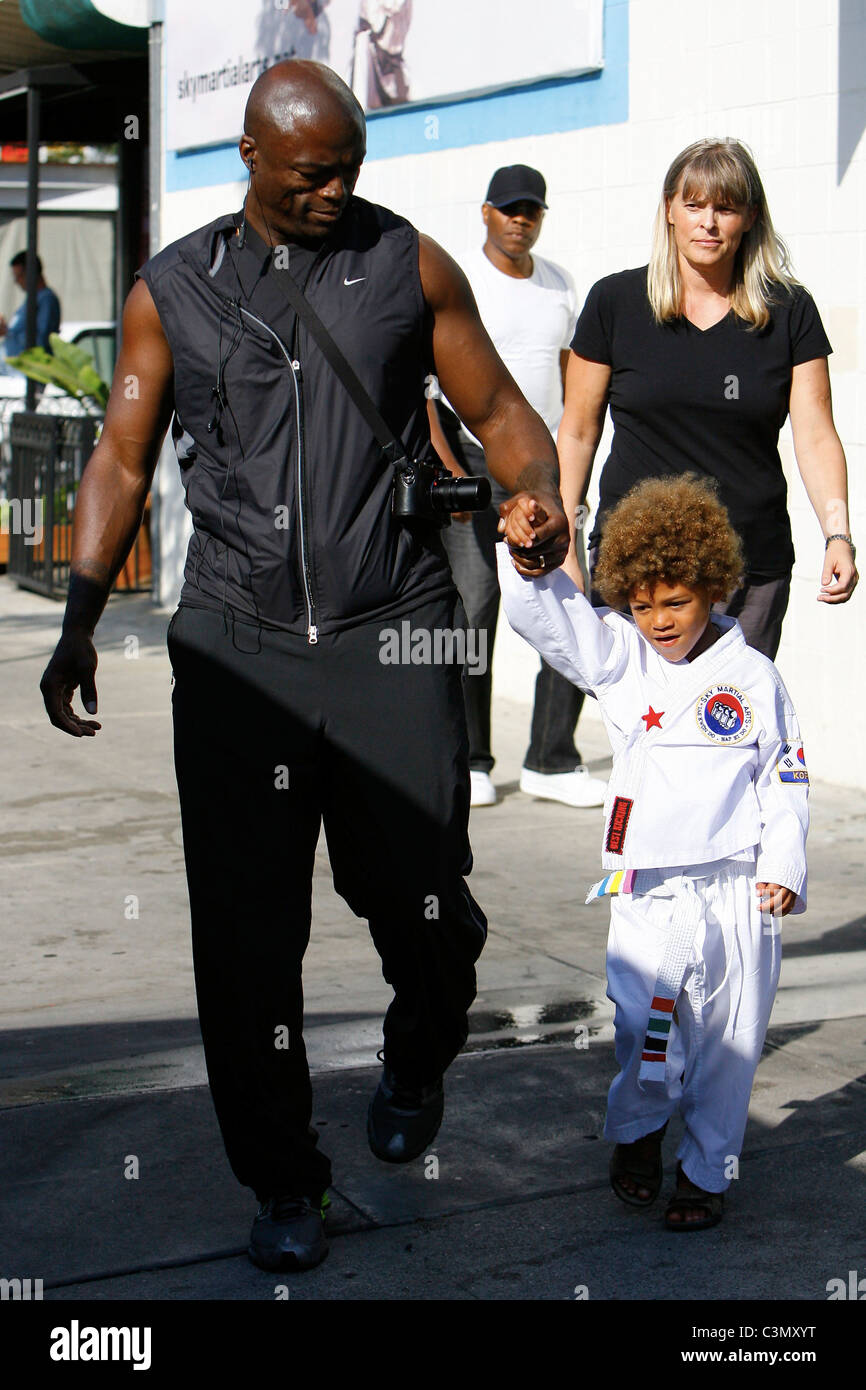 Seal takes his son Henry Samuel to a martial arts class Los Angeles ...