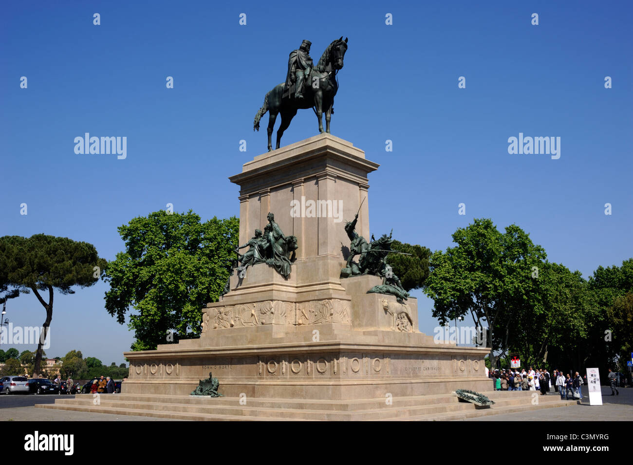 Giuseppe garibaldi monuments hi-res stock photography and images - Alamy